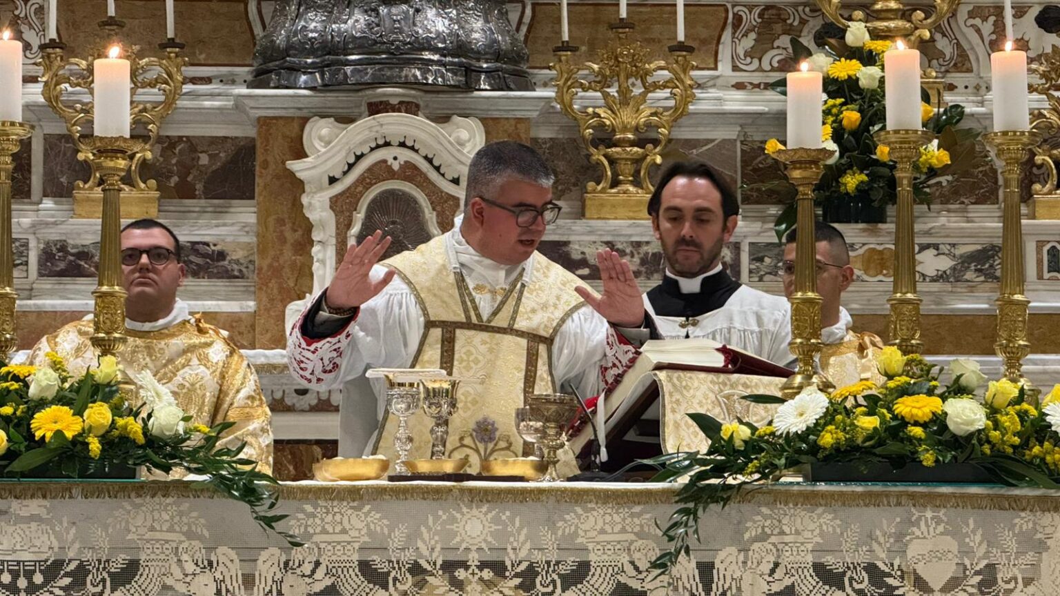 Don Mulliri celebra la prima Messa a sant’Elena – Kalaritana Media